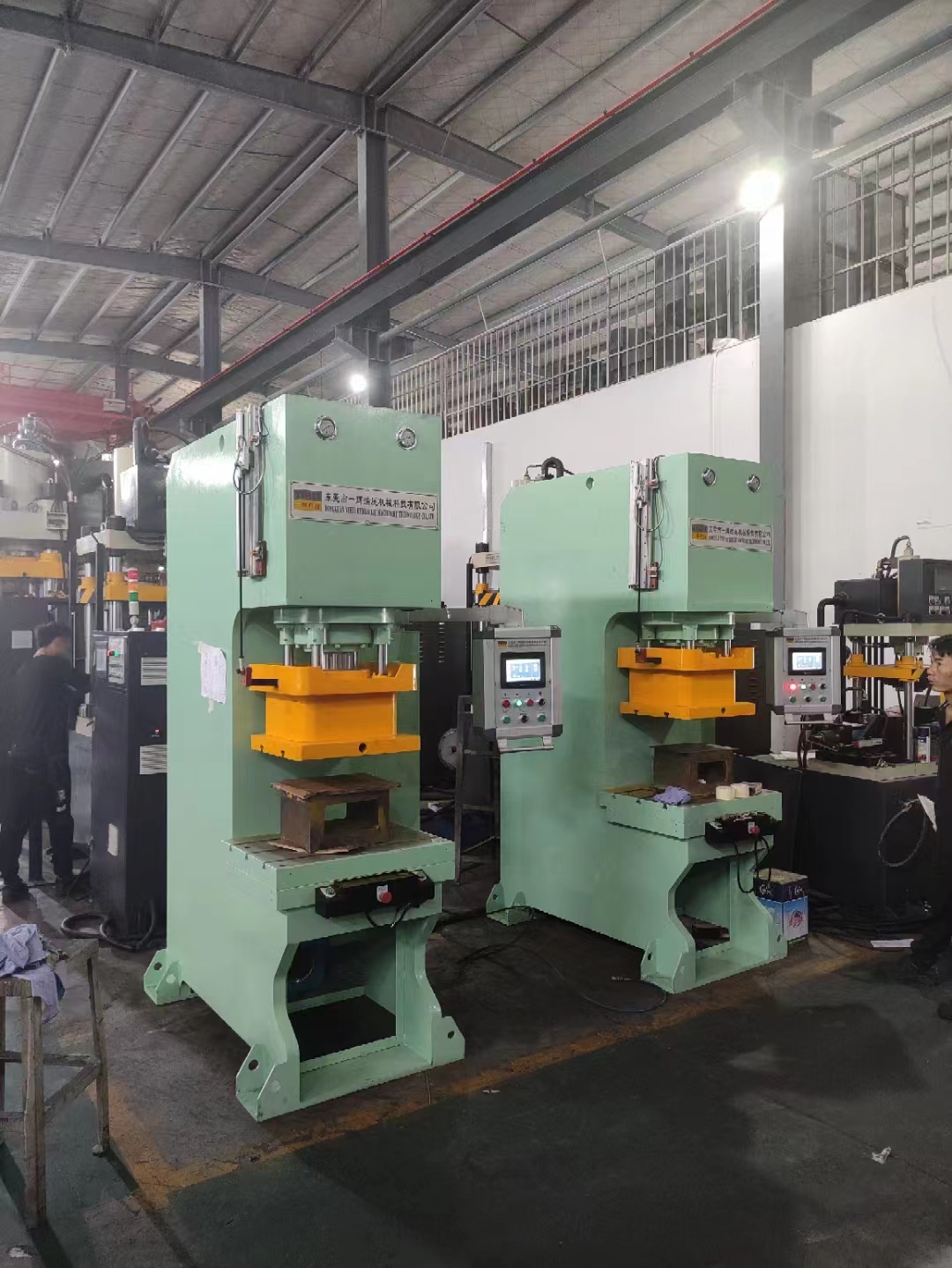 The trip to Shanghai Tesla Super Factory, YIHUI thermoforming hydraulic ...